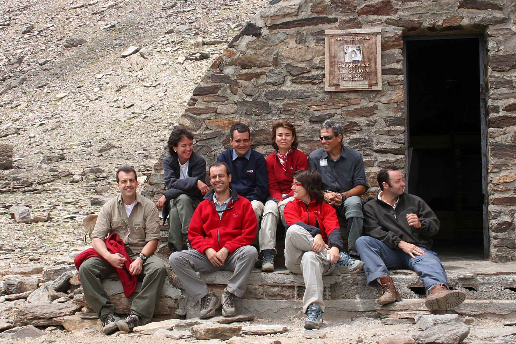 Laguna de la Caldera: enjoy the glaciers of the Sierra